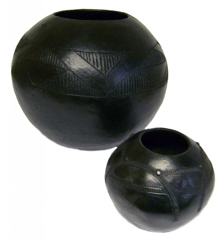 Zulu Beer Pots Black Clay - Ukhamba, extra large - African Home